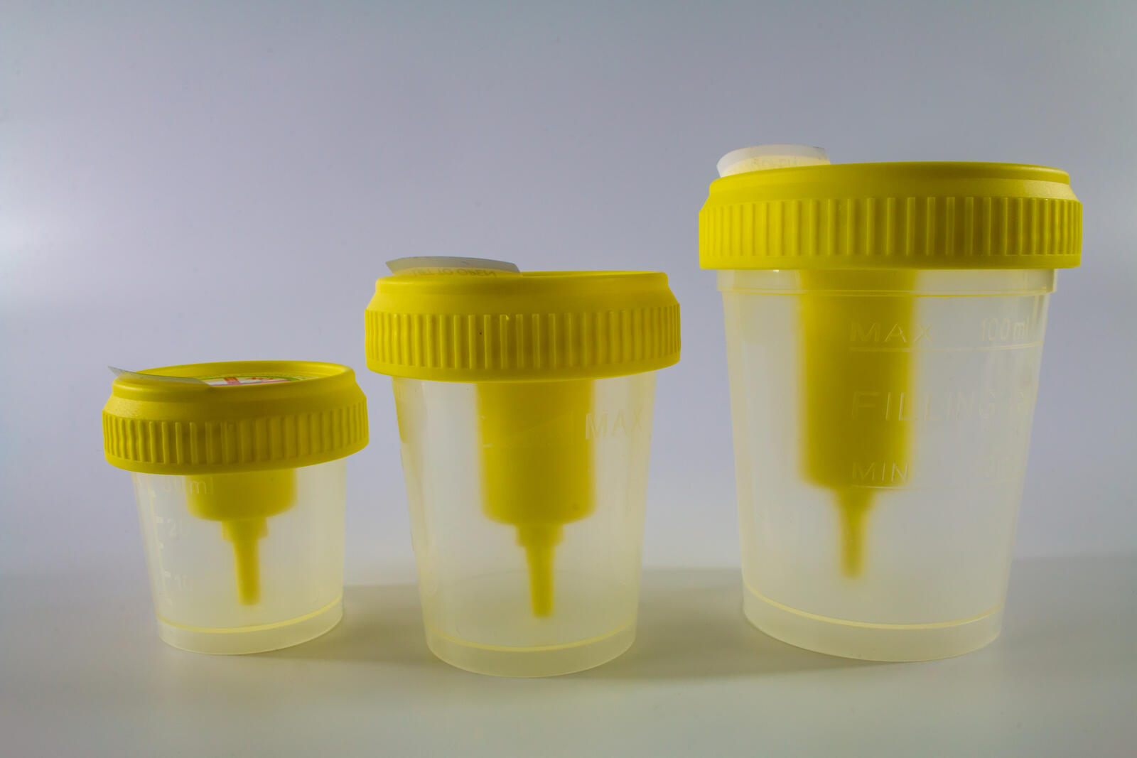 Urine collection container